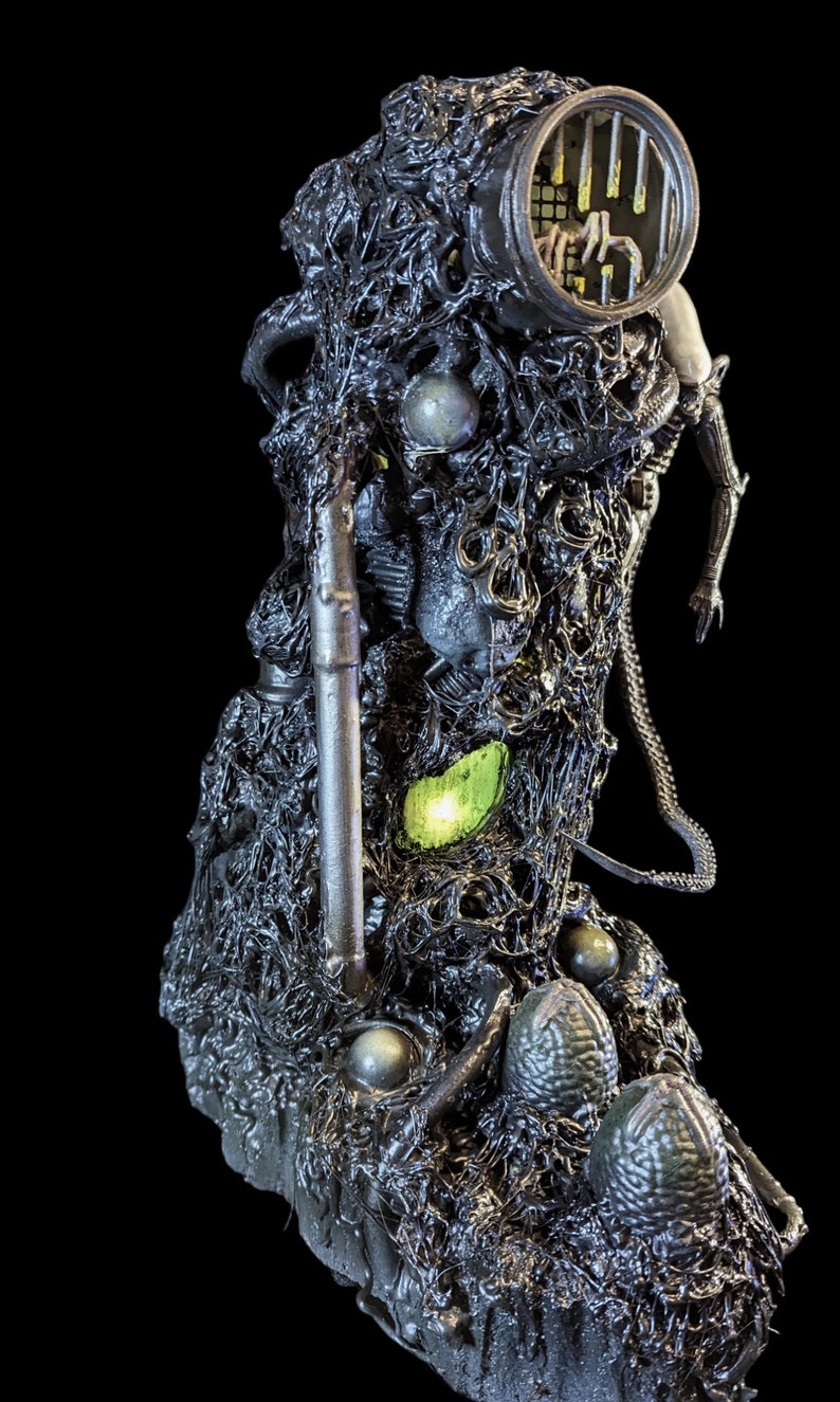 Aliens Xenomorph Hive Tower Display FIGURE INCLUDED - Etsy