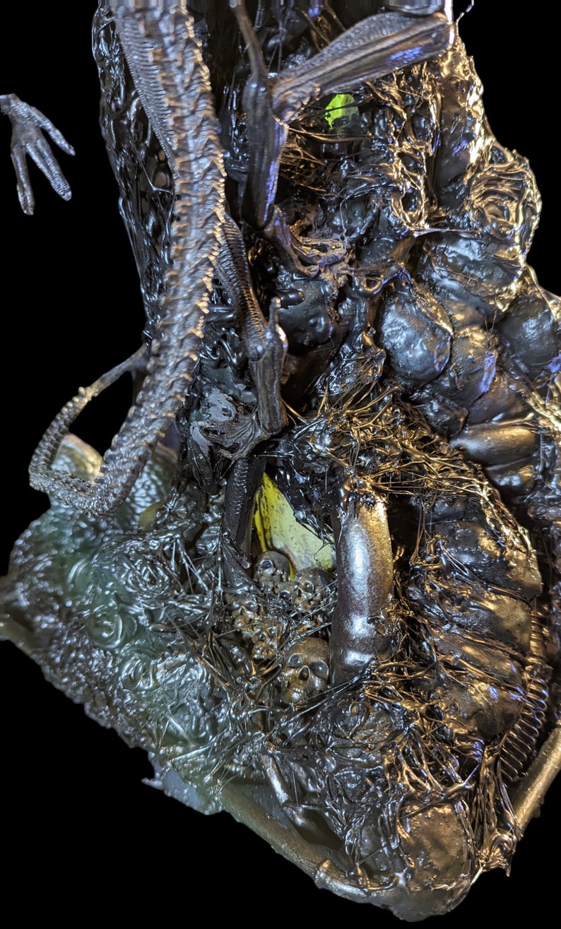 Aliens Xenomorph Hive Tower Display FIGURE INCLUDED - Etsy