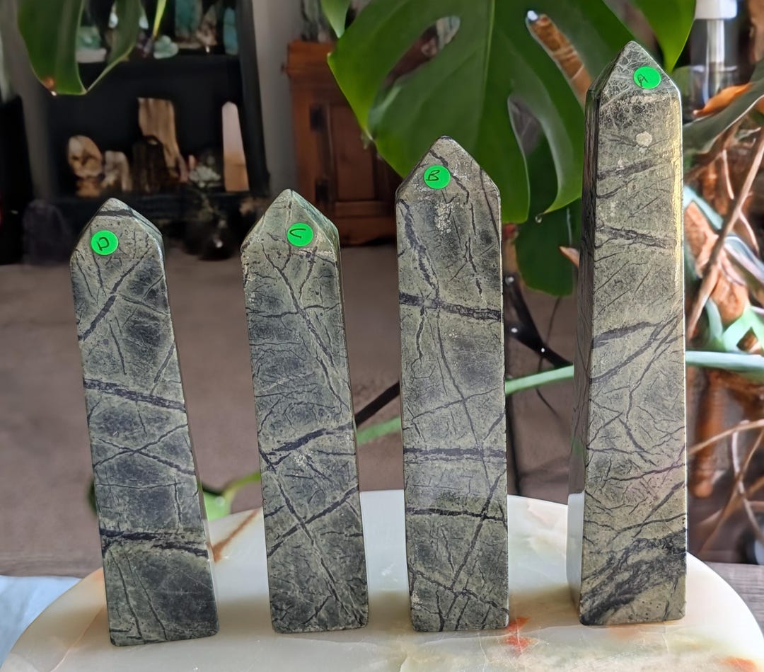 Serpentine Crystal Towers ~ Hand Carved Lined Serpentine Obelisk - Etsy