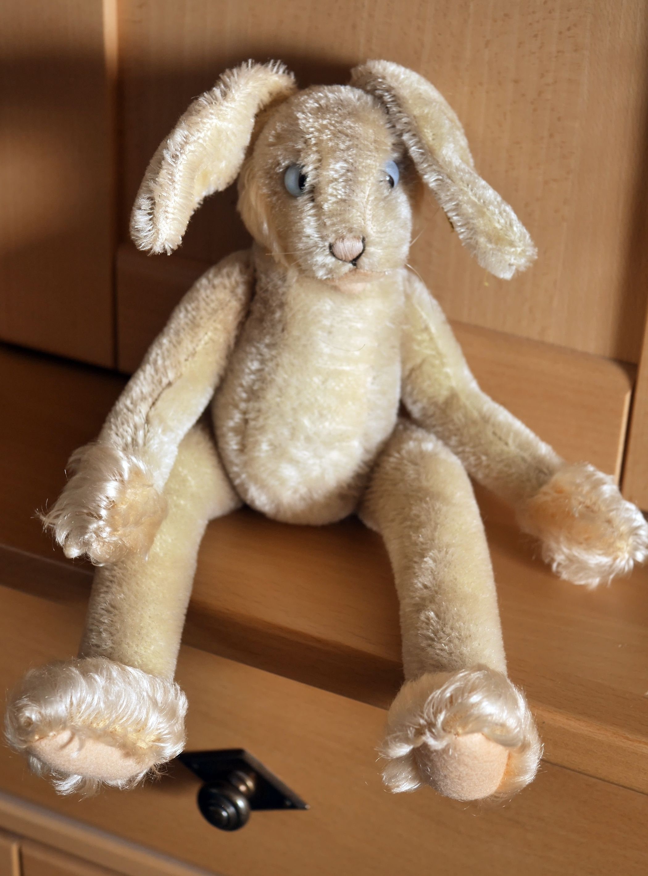 Vintage Steiff Rabbit Lulac With Button and Flag, 3140/43, 43 Cm ...