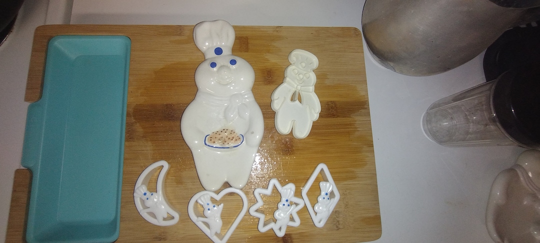 Pillsbury Doughboy Poppin'fresh Cookies Spoon Rest 1997 - Etsy