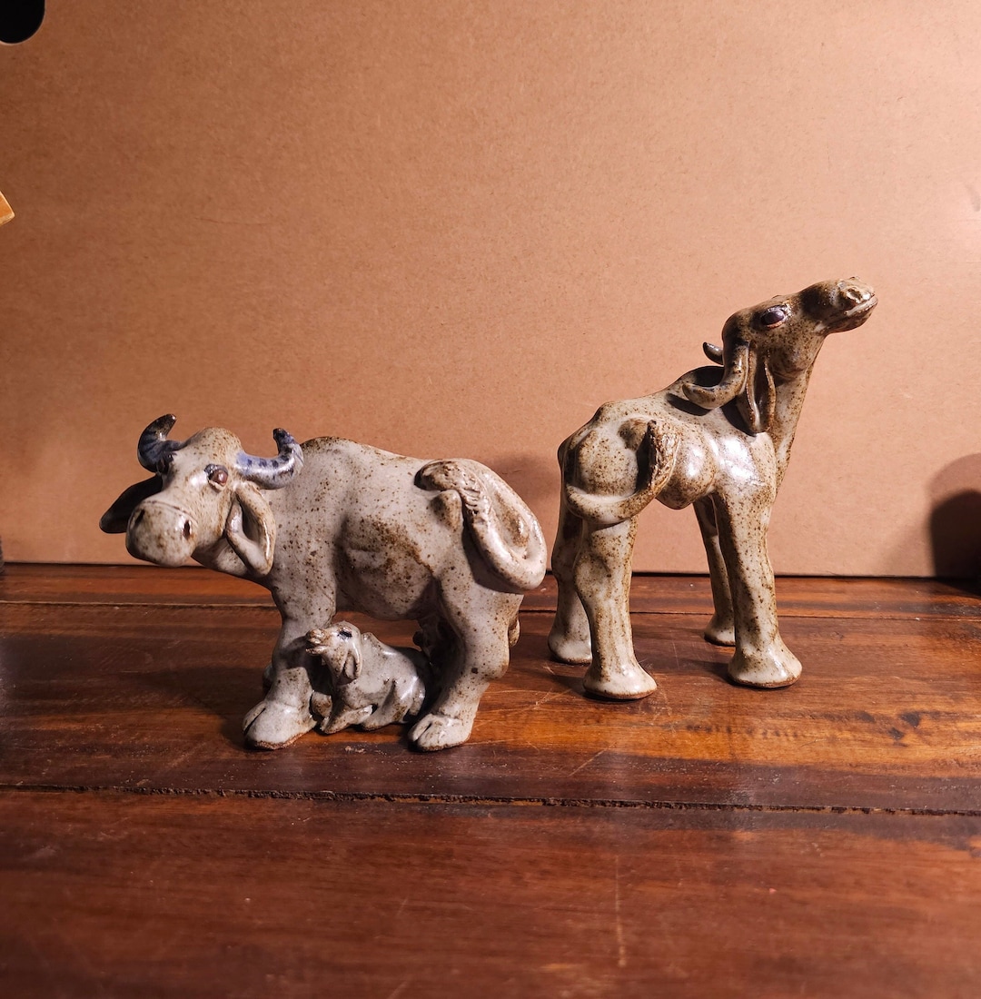 Two Glazed Ceramic Water Buffalo Vintage Figurines - Etsy