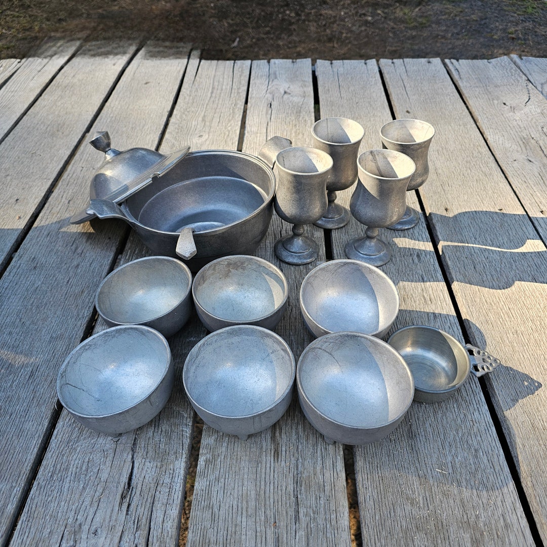 Vintage Carson Pewter Serving Dish Set, Tureen, Ladle, Six Bowls, Four ...