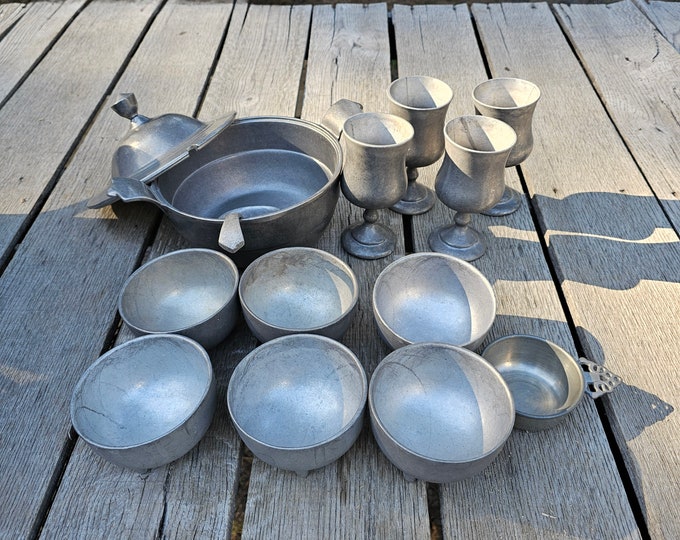 Vintage Carson Pewter Serving Dish Set, Tureen, Ladle, Six Bowls, Four ...