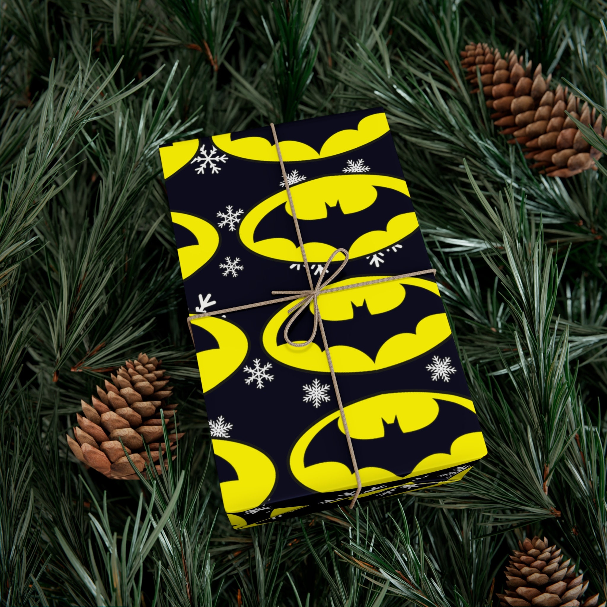 Superhero-themed Gift Wrap Christmas Gift Paper Holiday Wrapping ...