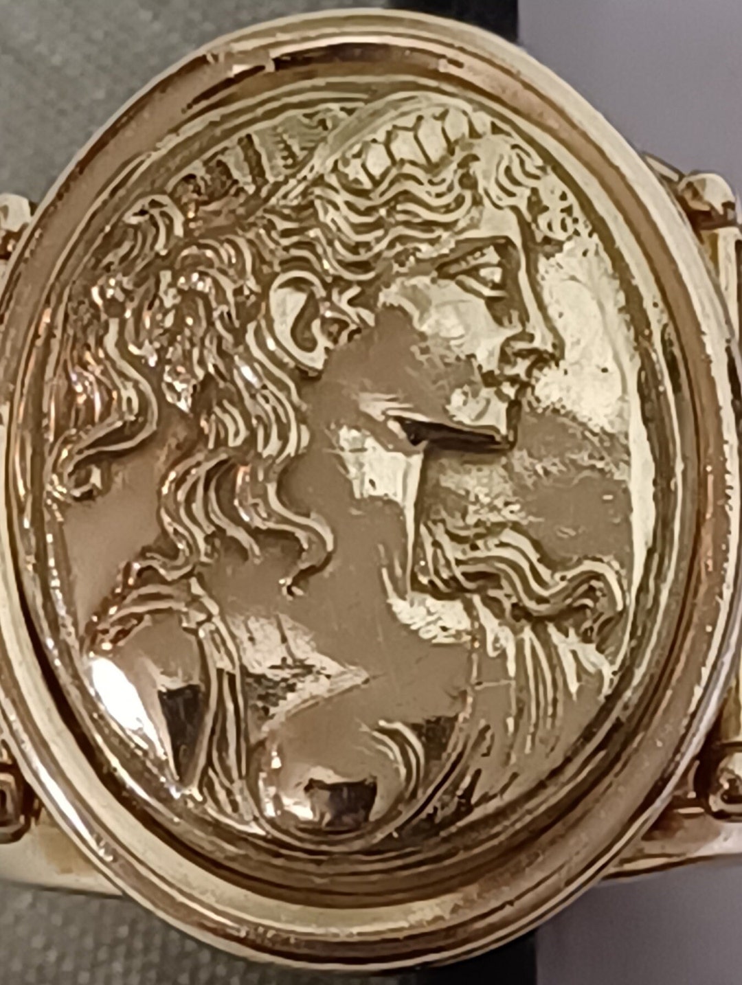 Vintage Estate Ivo Spina Arezzo Italy 18K/750 Yellow Gold Greek Moon Goddess Hecate Cameo ...