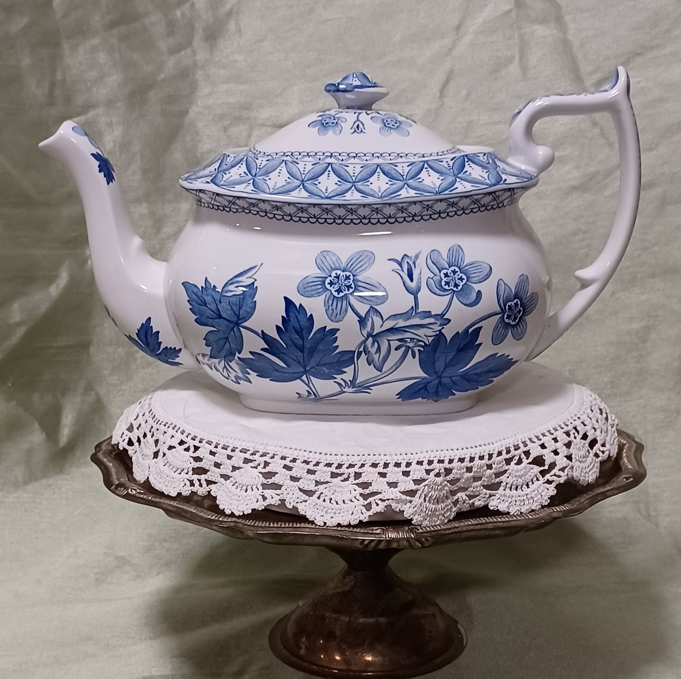 Older Spode Design England Blue & White Geranium Flowers/floral ...