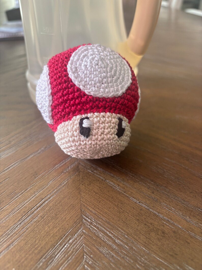 Micro-crochet Mario Mushroom - Etsy