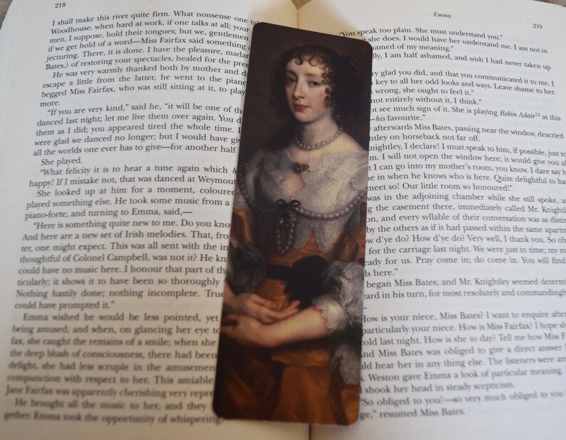 Aesthetic Bookmark, Elegant Woman in Yellow Bookmark, Book Lover ...