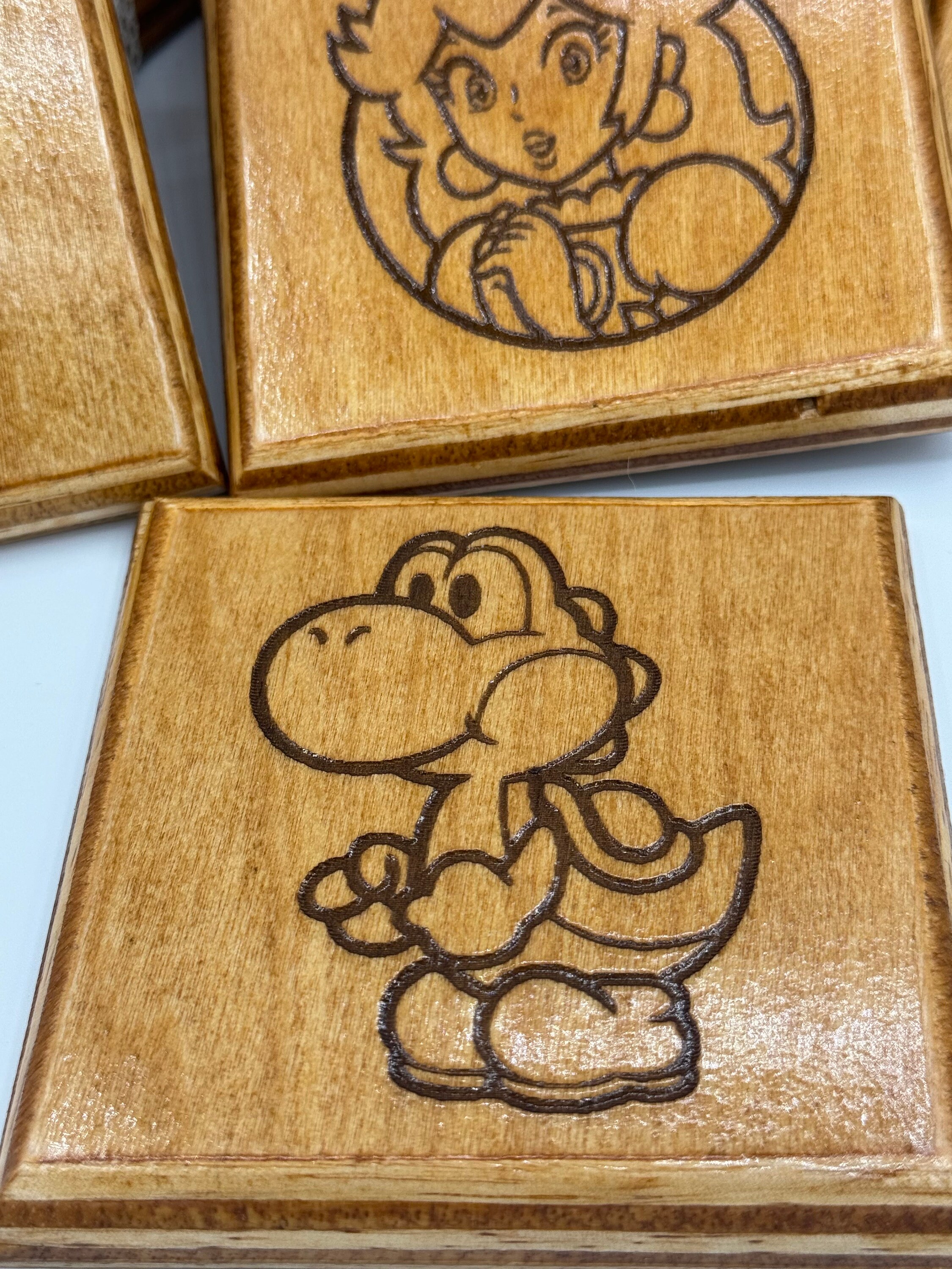 Mario Bros Luigi Princess Cartoon Nintendo Beer Table Dining Holiday ...