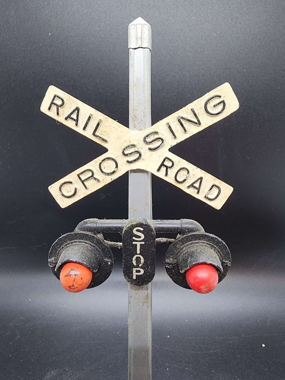 Lionel 154 Railroad Crossing Electronic Sign for O and 27 Gauge - Etsy