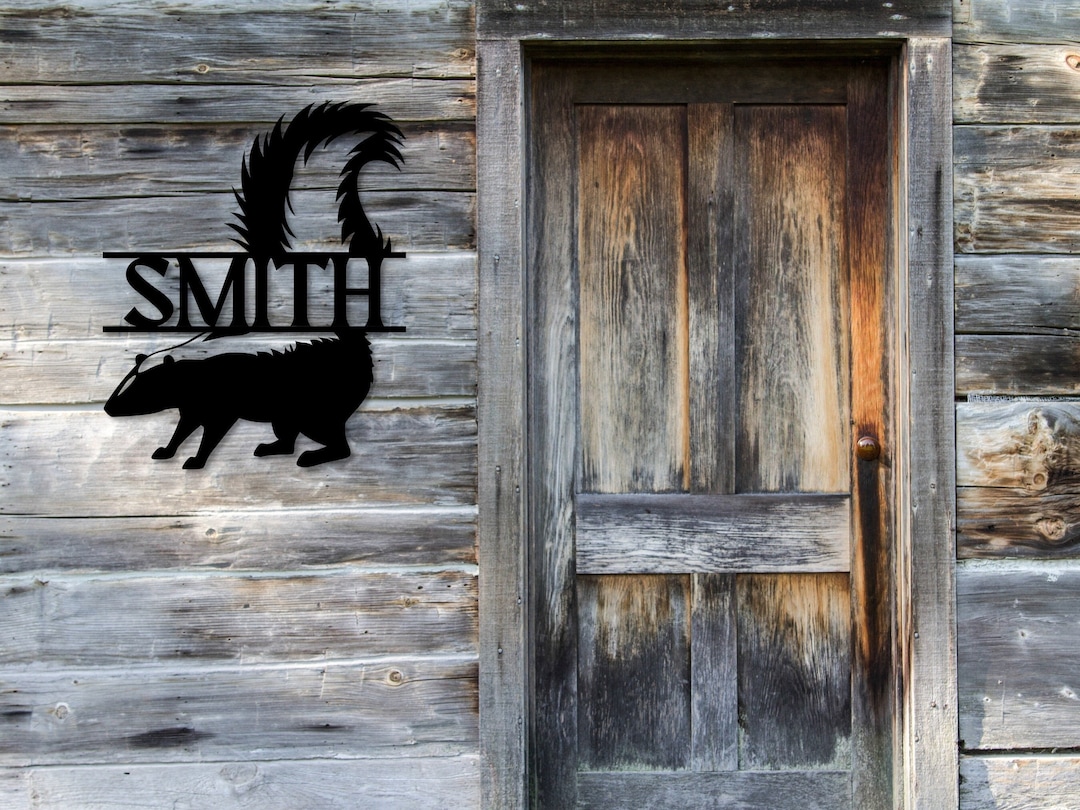 Custom Skunk Metal Wall Art - Personalized Skunk Metal Sign, Skunk Wall ...