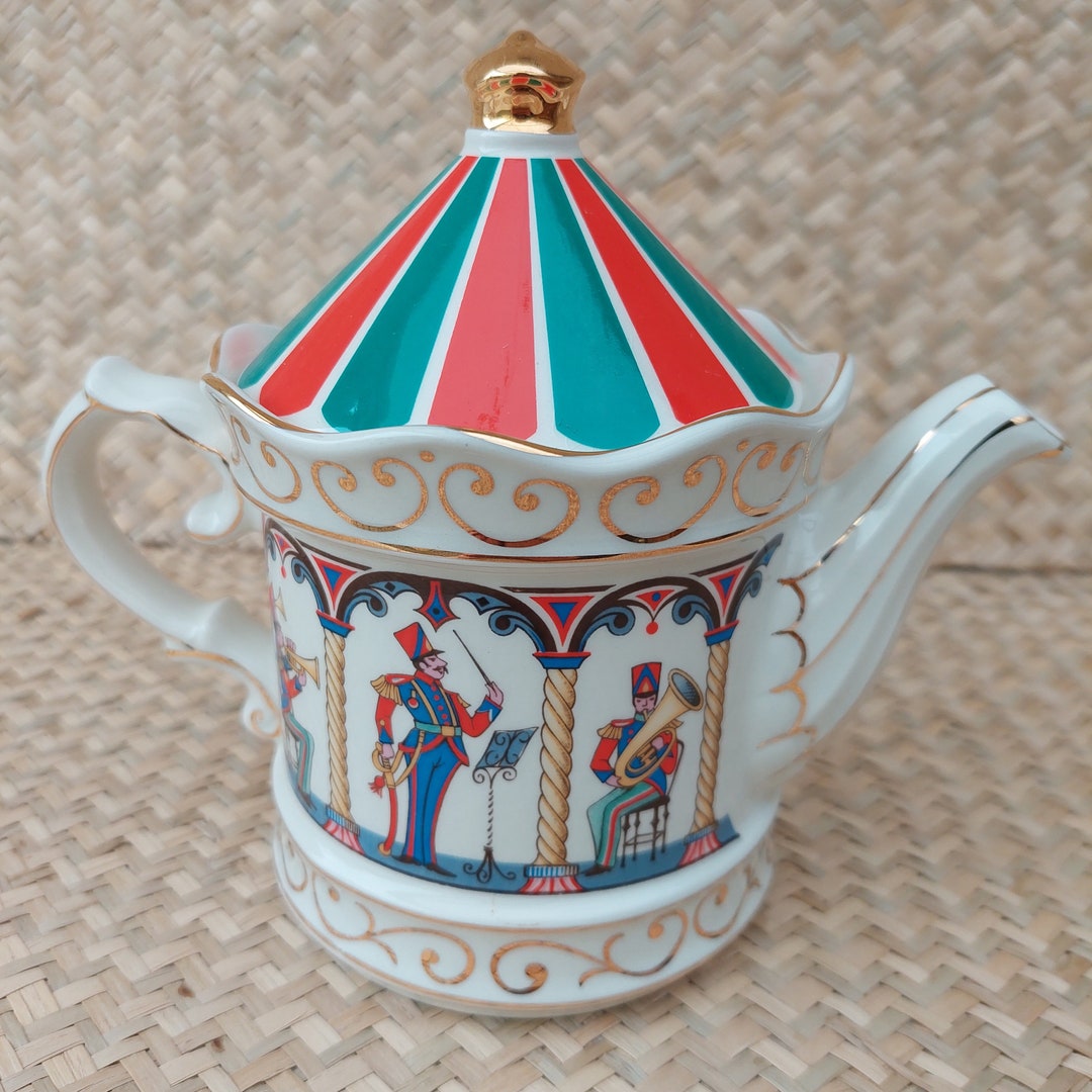 Sadler Teapot From the Classic Collection, Tivoli Range, Edwardian ...