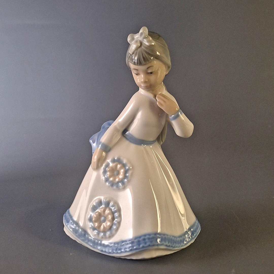 Zaphir Porcelain Girl in Flower Dress, Handcrafted Spanish Art, Vintage ...