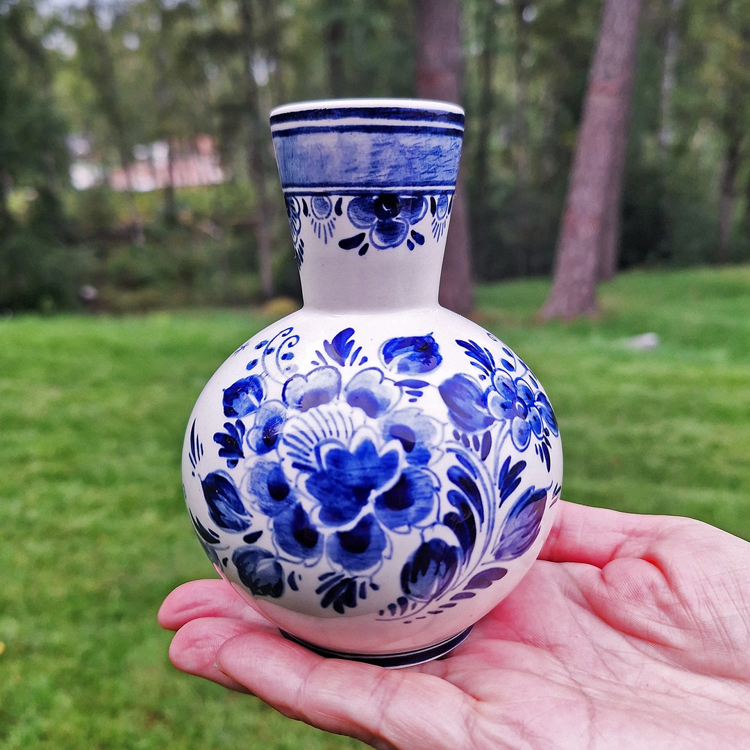 Vintage Delft Vase Holland Blue and White Hand Painted With Floral ...