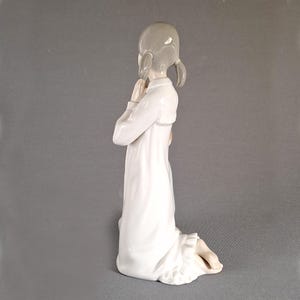 Lladro “learning to Pray” Porcelain Figurine, Vicente Martinez ...