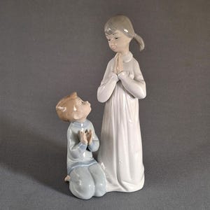 Lladro “learning to Pray” Porcelain Figurine, Vicente Martinez ...