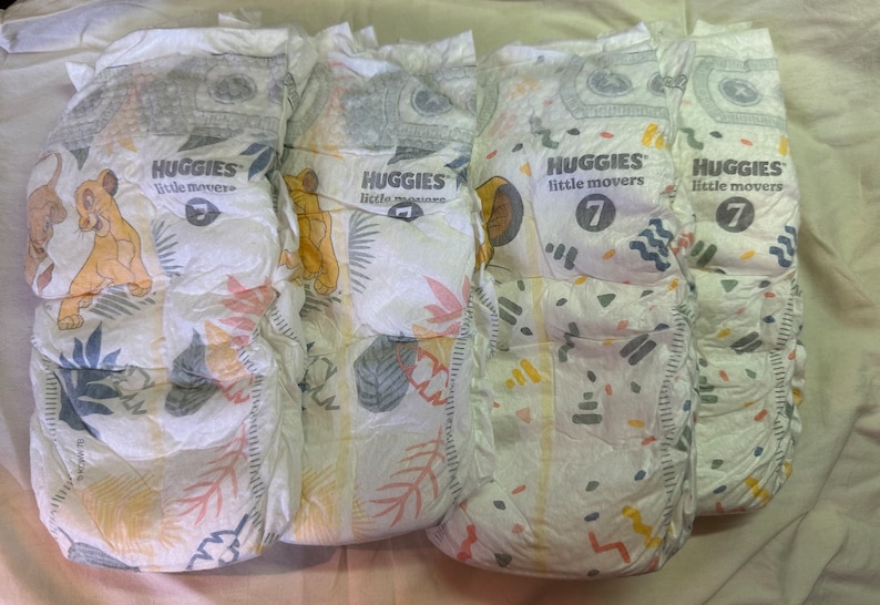 Huggies Little Movers Size 7 Samplers Featuring the Lion King - Etsy