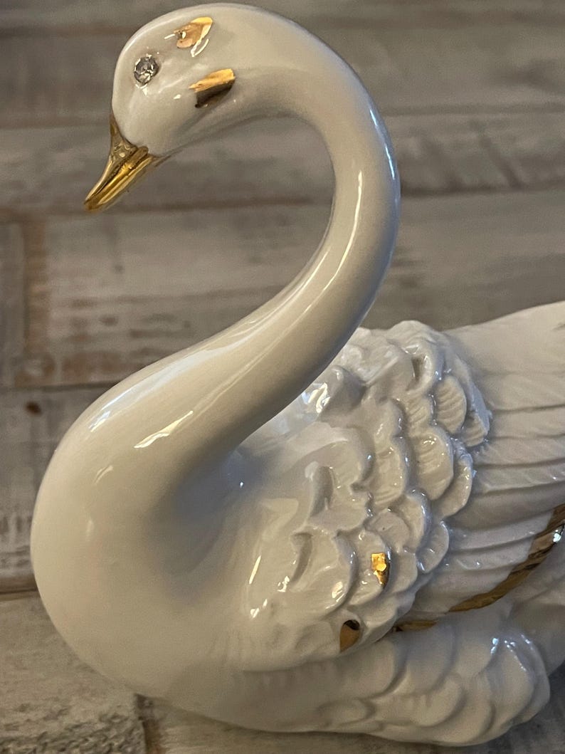 Capodimonte Swan Figurine Porcelain Italy - Etsy