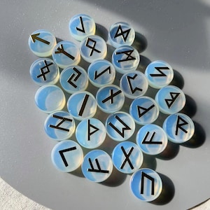 Choice of 20 Materials Round-shaped Crystal Rune Stone Set/ Magic Runes ...