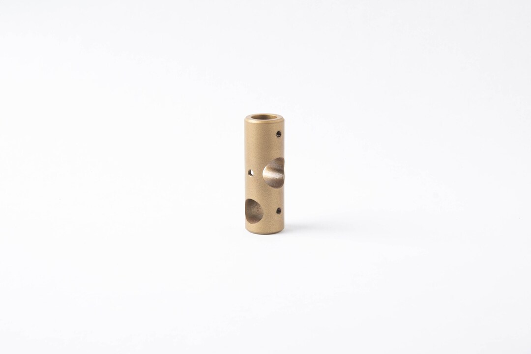 Metal Shelf Connector With Horizontal Bore - Customizable Fittings ...