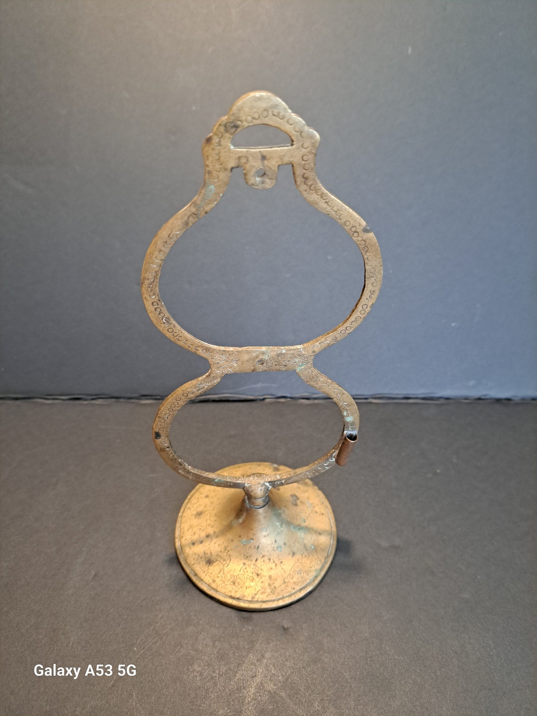 Vintage Brass Display Stand - Etsy