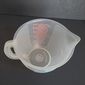 Vintage Tupperware Measuring Cup - Etsy