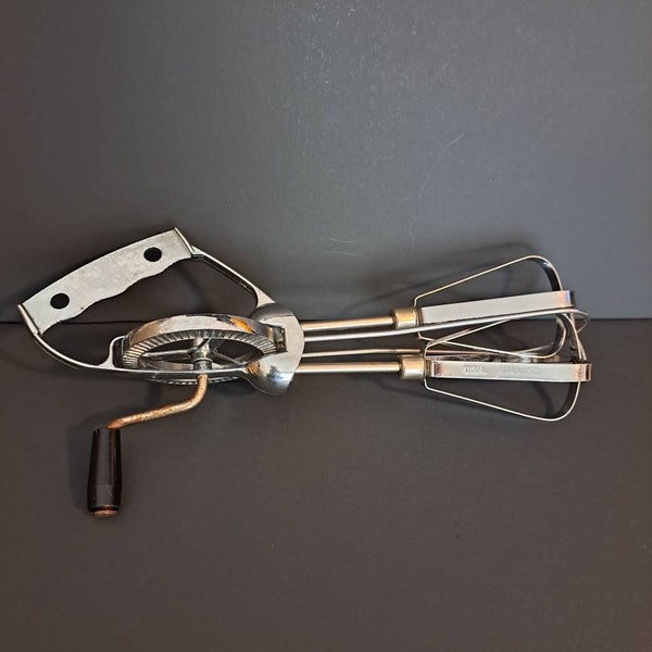 Vintage Hand Mixer - Etsy
