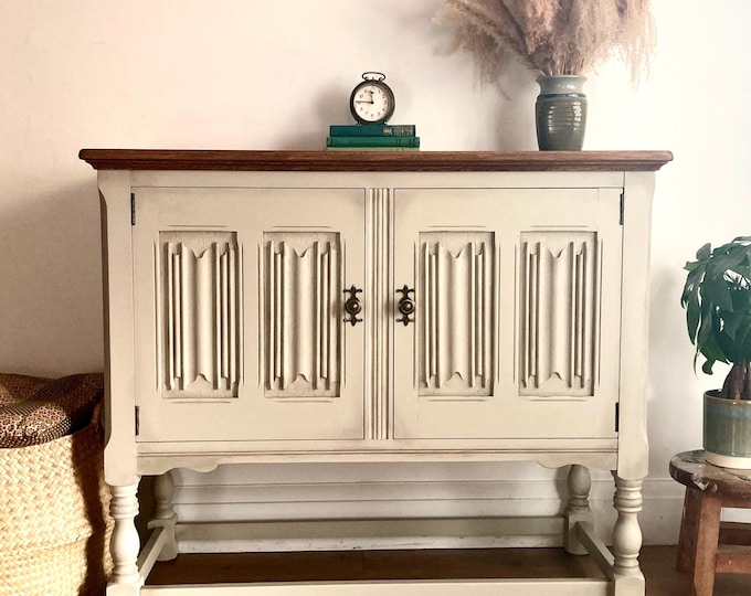 Lovely Vintage Shabby Chic Hand Painted Refurbished Sideboard Cabinet ...