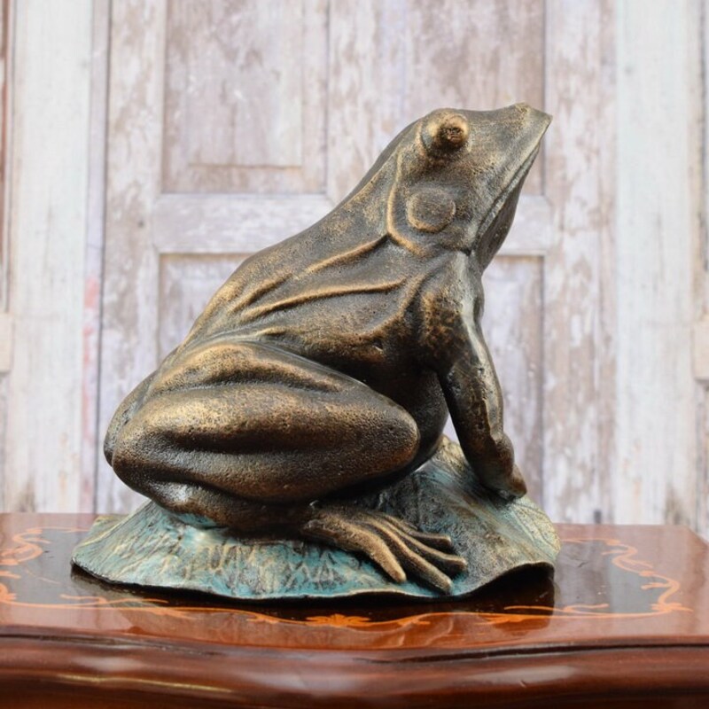Large Garden Frog Statues - Etsy