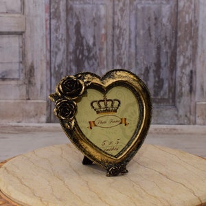 Heart Carved Gold Photo Frame - Art Deco Meets Victorian Style - Desk ...