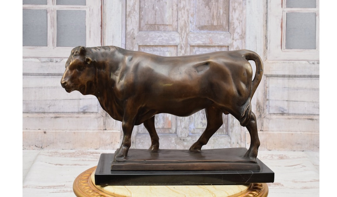 Large Bronze Bull Statue: Symbol of Wealth, Art Sculpture (12.20x20.08 ...