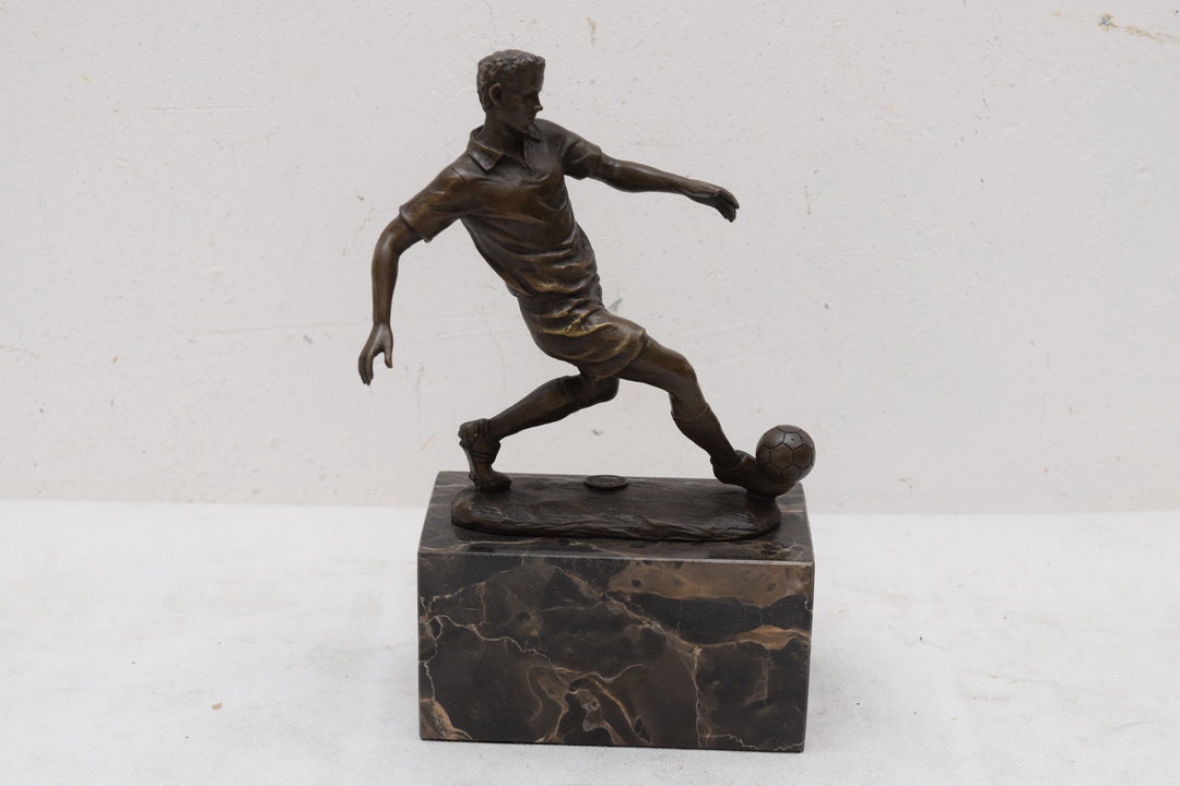 Soccer Player Bronze Statue - Football Man Bronze Figurine - Soccer ...