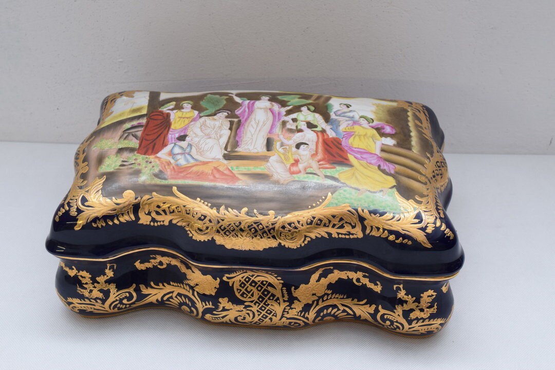 LARGE ! Gilded Painted Porcelain Casket Flower Flowers Ornaments Art ...