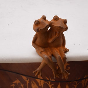 Cast Iron Frogs in Love - Couple in Love - Couple of Frogs - Love ...