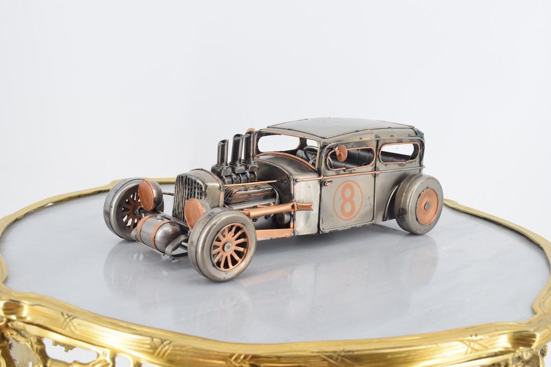 Model Metalowy Vintage - Metalowy Samochód - Stary Model - Przedmiot ...