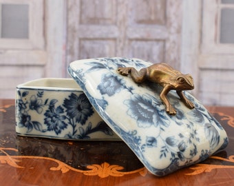 Porcelain Casket Blue Box Bronze Statue Bird Flowers Ornaments Vintage ...