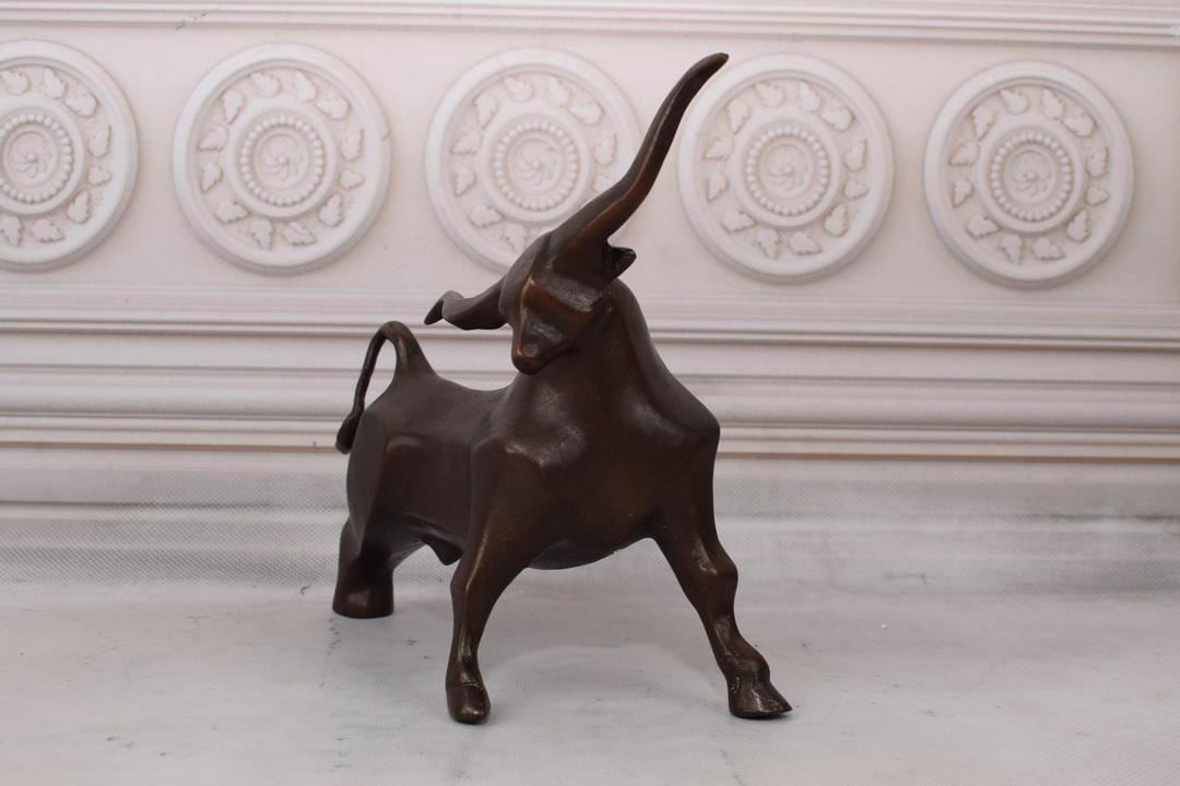 Bull Bronze Statue - Fernando Botero Style - Art Work Sculpture Bull ...