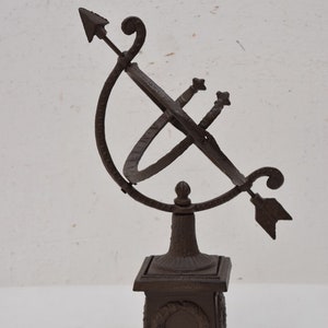 Cast Iron Sundial Garden Decor Statue Outdoor Sign Garden Sundial ...