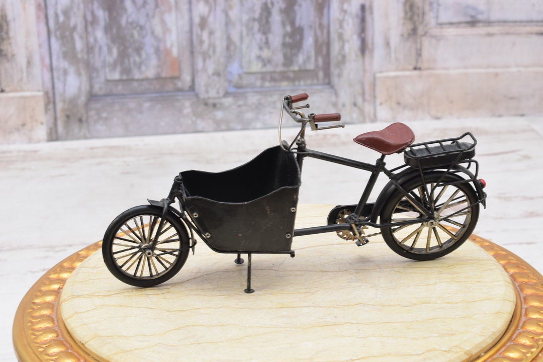 Vintage Black Bicycle - Old Bike Collector Item - Metal Model Bicycle ...