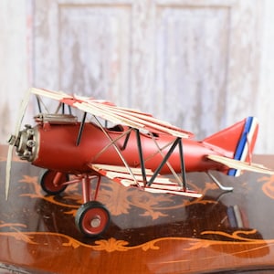 Amazing Vintage Airplane - Collector Items - Classic Metal Old Model ...