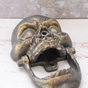Cast Iron Door Knocker Skull - Scary Knocker - Halloween Gift - Home ...