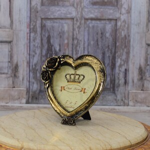 Heart Carved Gold Photo Frame - Art Deco Meets Victorian Style - Desk ...