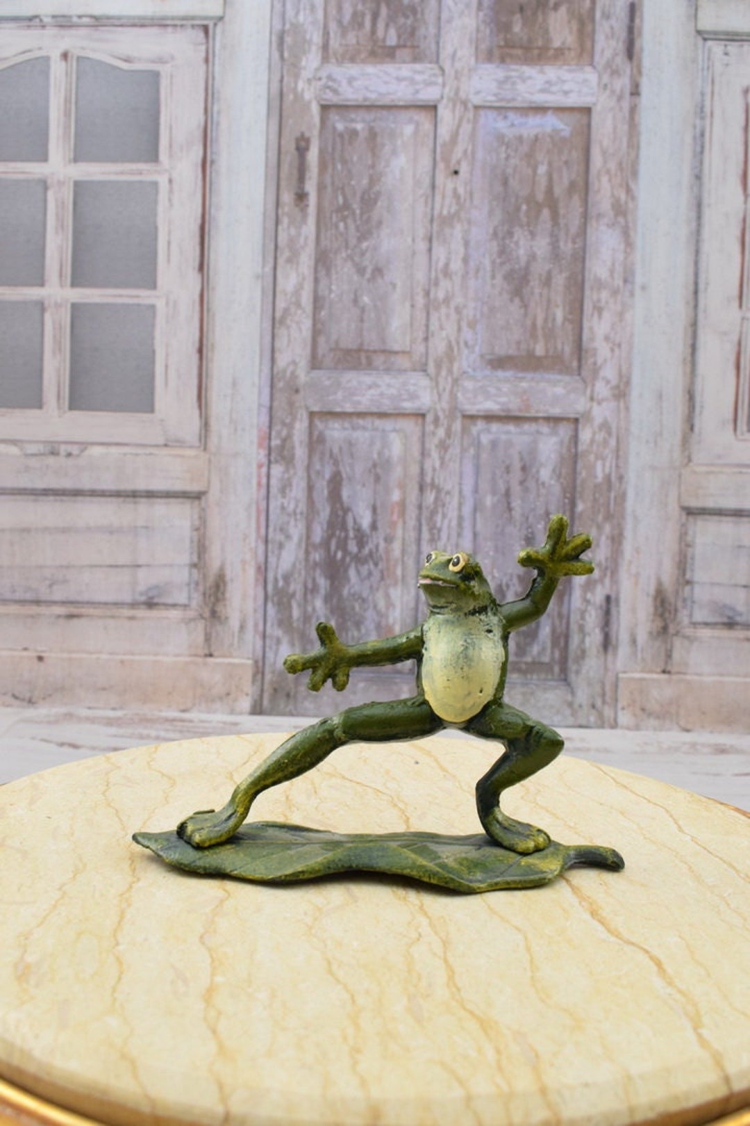 Amazing Funny Dancing Frog - Cast Iron Luckily Sculpture - Lucky ...