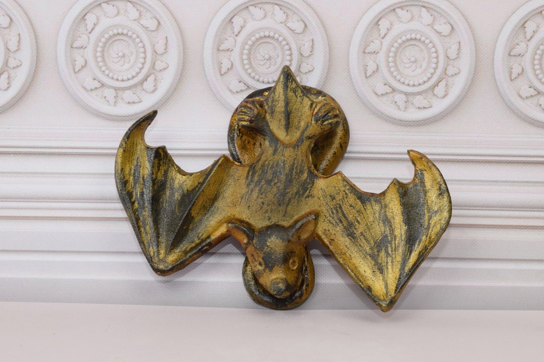 Large Vintage Bat Door Knocker: Aluminum Gothic Home Decor - Etsy
