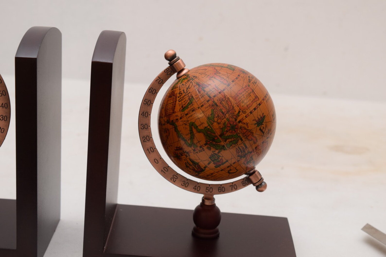 Vintage Globe Bookends: Wooden World Globe Supports - Etsy