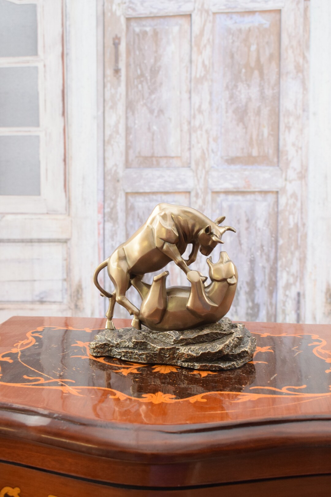 Wall Street Bull and Bear Statue - Trader Gift Trading Finance ...