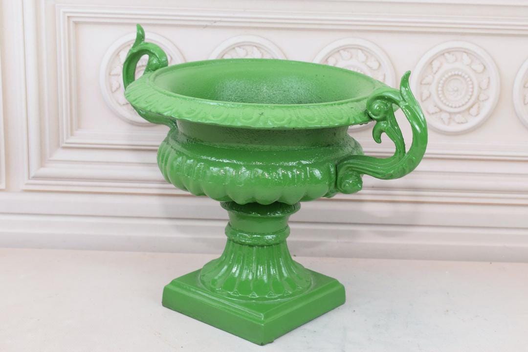 Amazing Cast Iron Flower Pot - Green Garden Vase - Cast Iron Garden ...