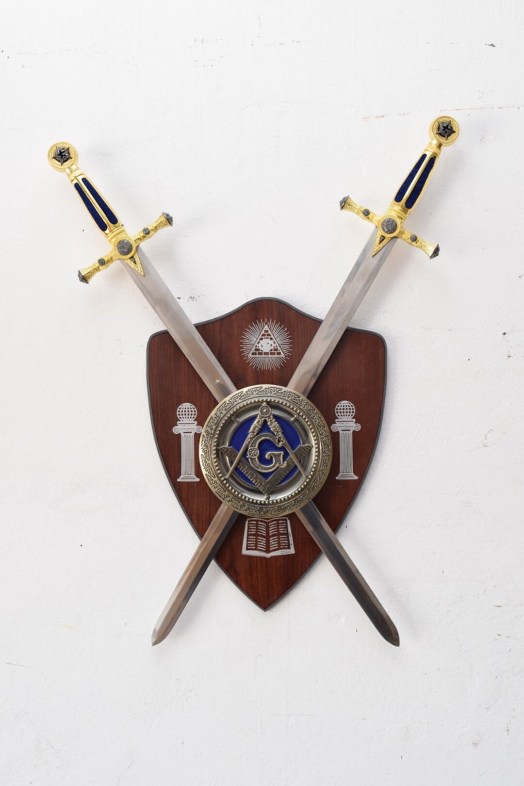 Two Sabers Freemasons Classic Freemasonry - Illuminate Versatile Dark ...