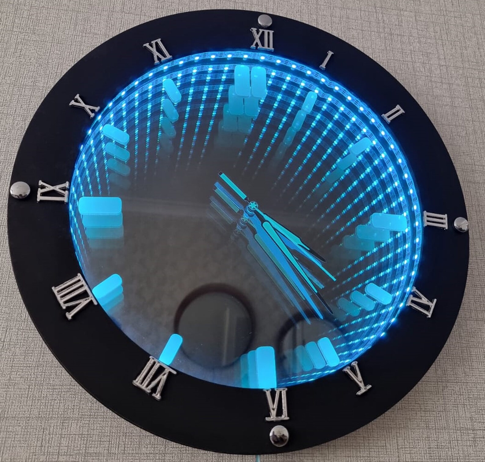 RGB Mirror Clock, Infinity Effect, Wall Clock, Led Clock, Analog Clock ...